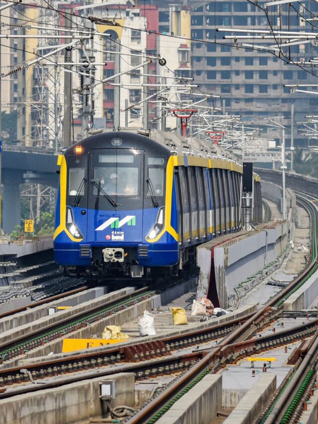 How to purchase Mumbai metro tickets on WhatsApp