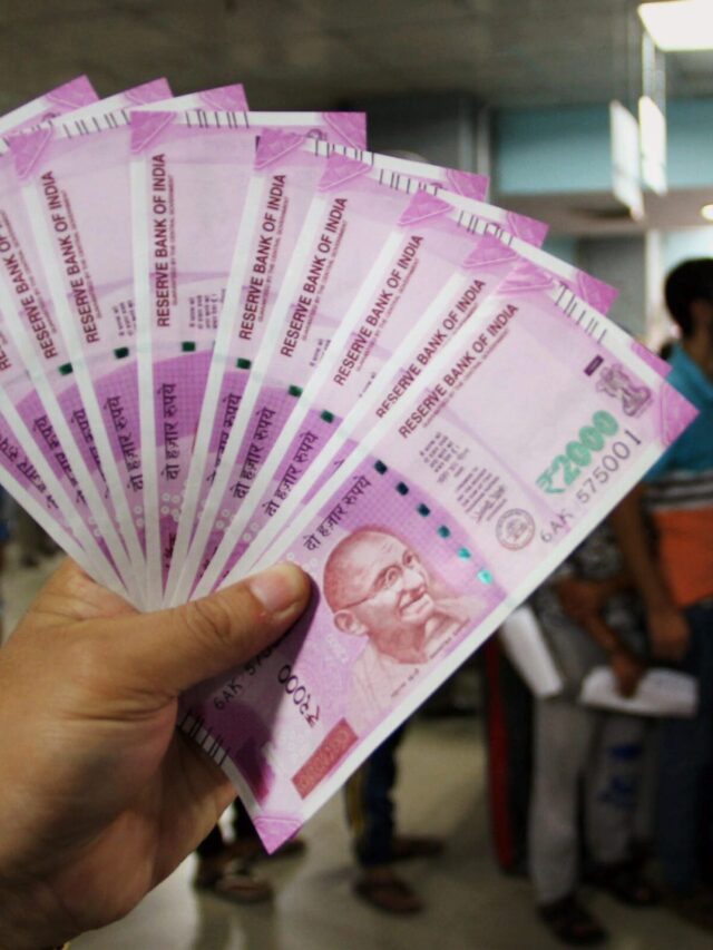 Steps To Check Fake Rs 2,000 Notes Before Depositing In Banks