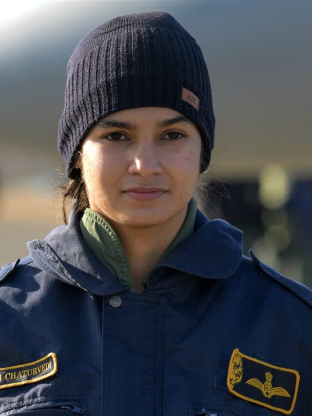 Squadron Leader Avani - 1st female IAF Pilot to participate in wargames ...