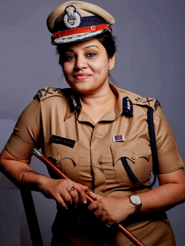 वो IAS जिसकी प्राइवेट फोटो IPS ने कर दी शेयर