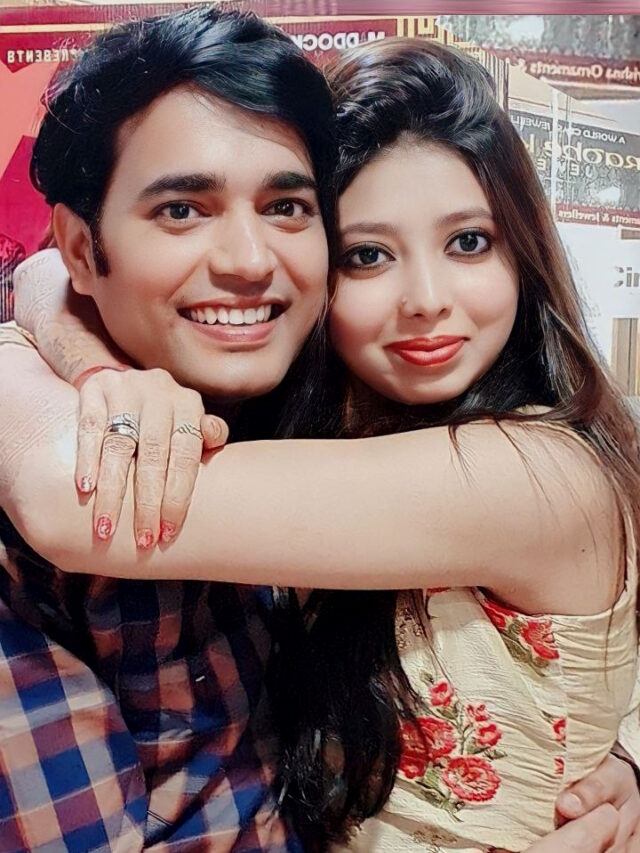 वो IAS जो बन गए 'लव गुरु', पत्‍नी के साथ वीडियो वायरल