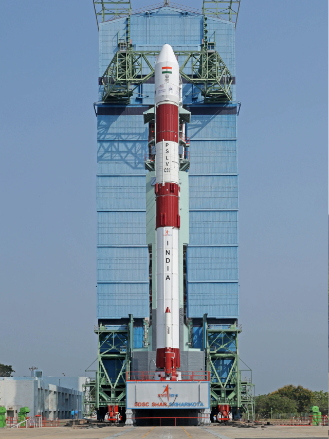 வெற்றிகரமாக விண்ணில் பாய்ந்த பி.எஸ்.எல்.வி. சி55 ராக்கெட்.!