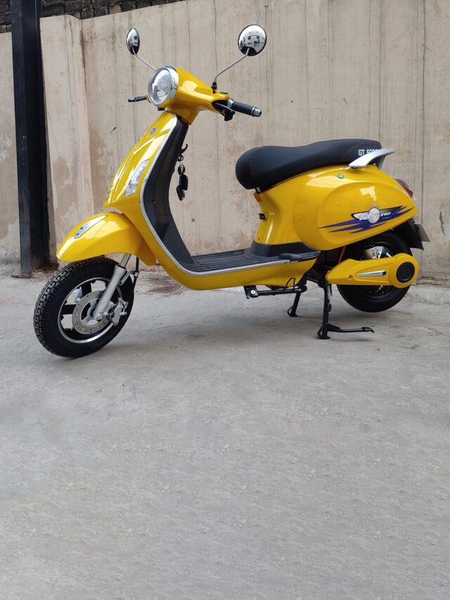 खरीदना चाहते हैं सस्ती ई-स्कूटर? तो आपके लिए है बेस्ट है GT Force